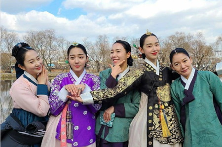 Sinopsis Mr Queen dan Berbagai Kontroversi yang Dialami Drama Hits Ini