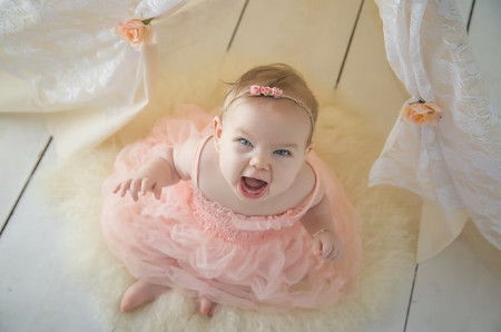 Arti Nama Aini Beserta Sifat dan Ide Rangkaian Namanya