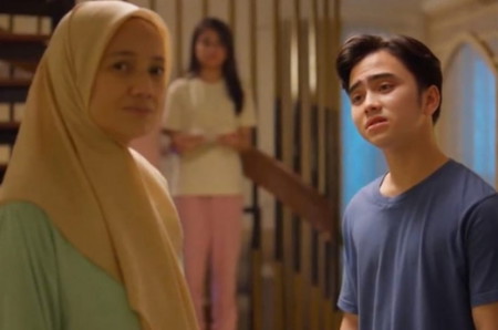 Sinopsis dan Fakta Sajadah Panjang: Sujud dalam Doa