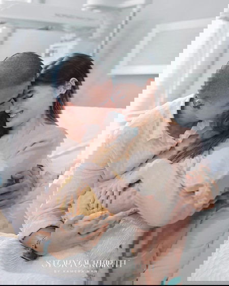 8 Gaya Romantis Fardhan Khan dan Mikaila Patritz, Menikah di Usia Muda