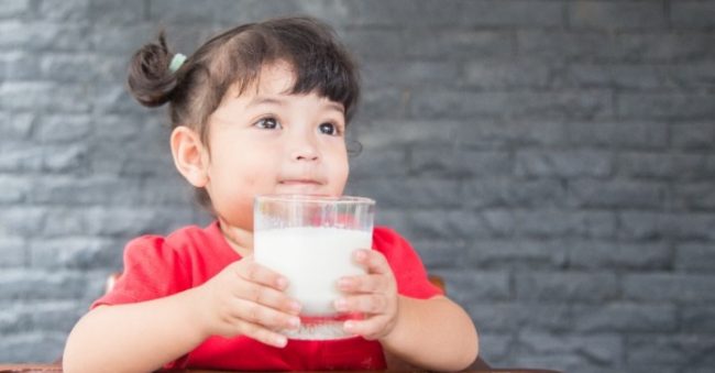 7 Rekomendasi Susu Formula Kaya Zat Besi di 2025