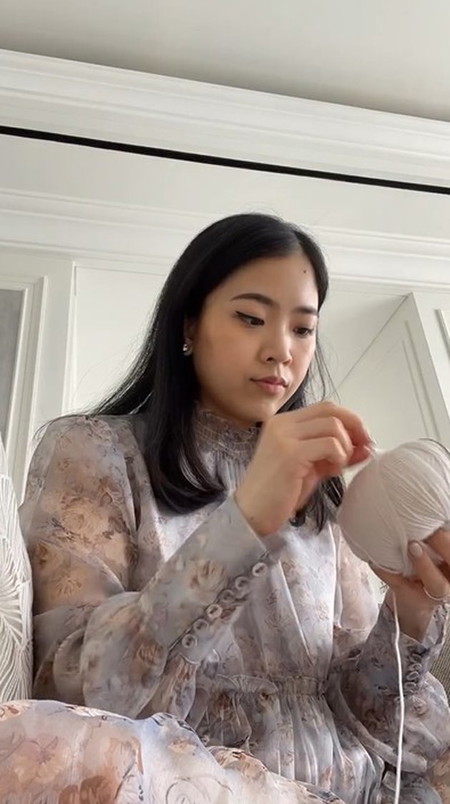 Jessica Tanoesoedibjo Hamil Anak Pertama, Umumkan dengan Cara Unik!