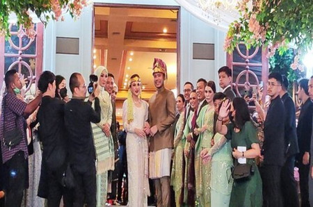 7 Potret Resepsi Jessica Mila dan Yakup Hasibuan, Megah dan Meriah