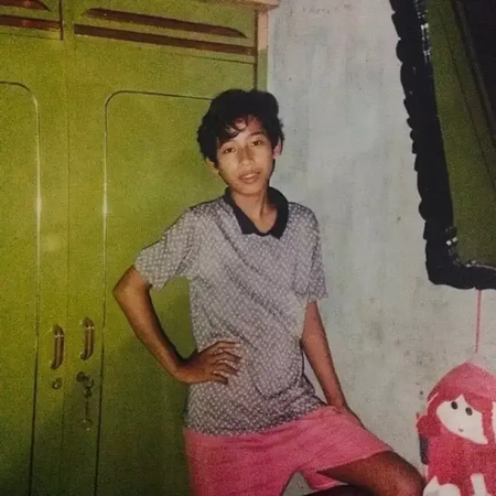 6 Foto Lawas Denny Cagur, Dulu Jual Gorengan Menyambung Hidup