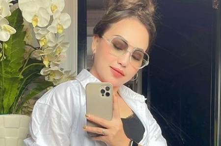 Profil dan Biodata Mpok Alpa yang Baru Melahirkan