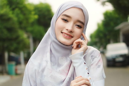 Profil Inara Rusli dan Biodata Lengkapnya
