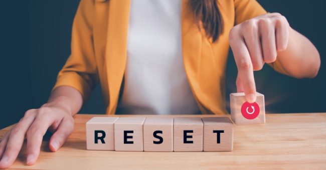 Arti Kata Reset, Lengkap dengan Sinonim dan Contoh Kalimatnya