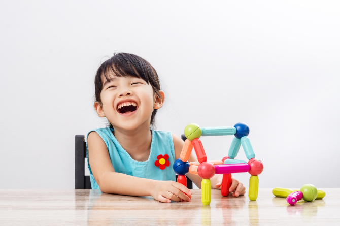 ลูกทำอะไรช้าไปหมด เข้าใจความช้าของเด็กเล็ก และเลี้ยงลูกอย่างเข้าใจ