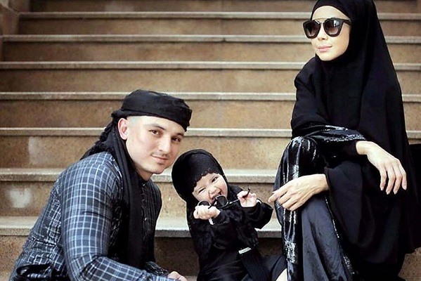 Suami Muda Pilihan 8 Selebriti Popular, Umur Bukan Penentu Bahagia!