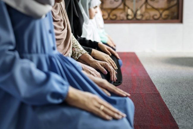 Cara Solat Duduk Ibu Hamil, Panduan Untuk Bantu Muslimah