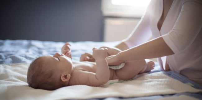 Perawatan Tali Pusat Bayi Baru Lahir Cara Betul, Elak 5 Masalah Ini!